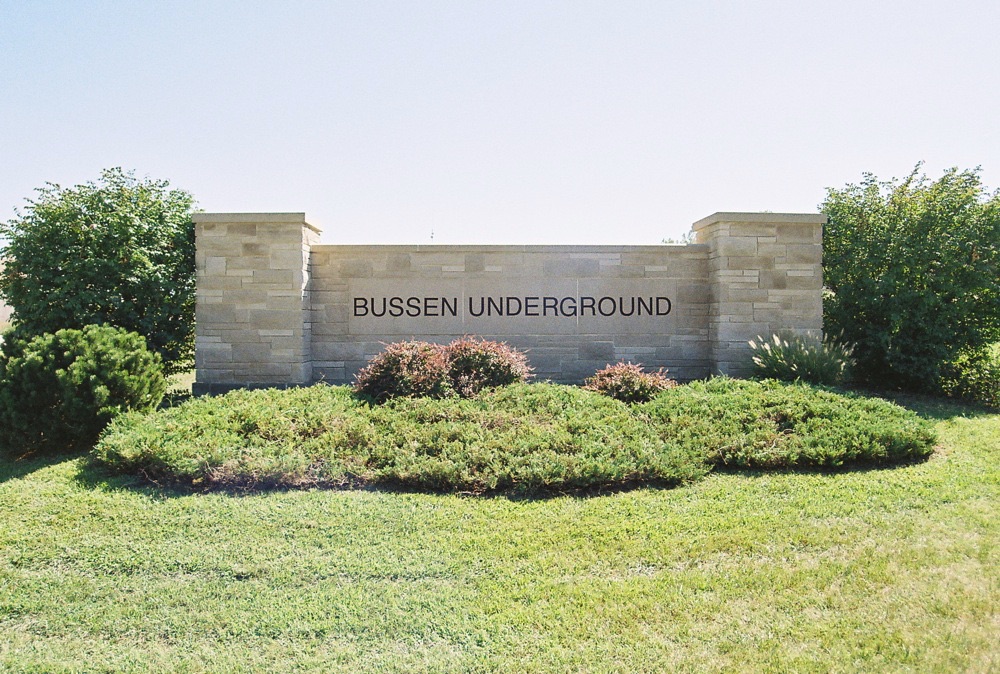Accessing Bussen Underground :: Bussen